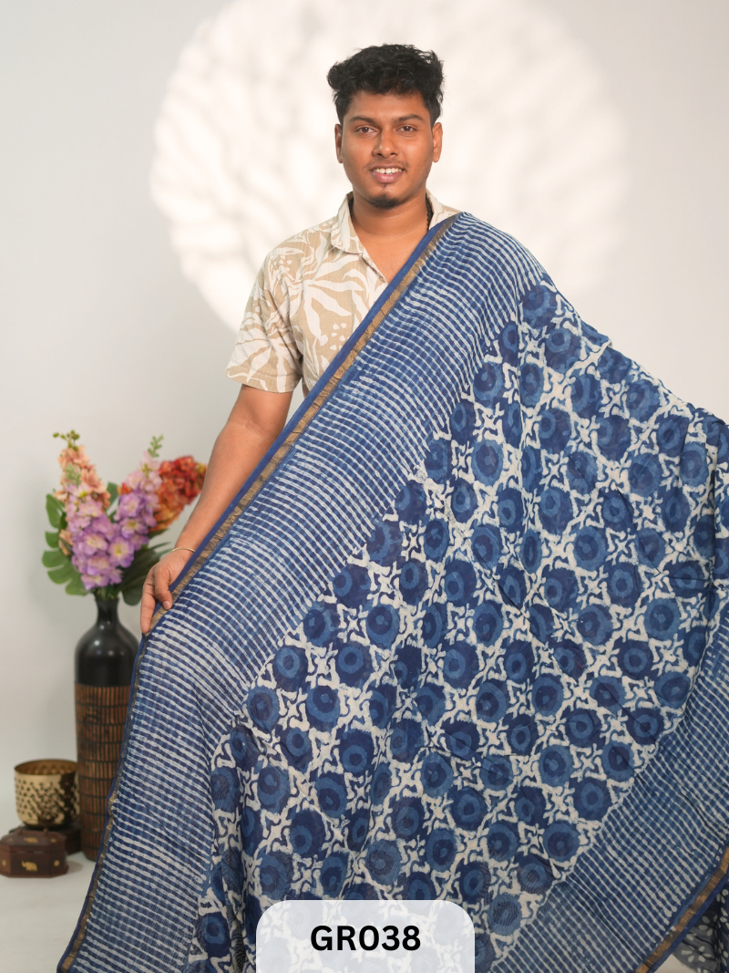 Open media 1 in modal